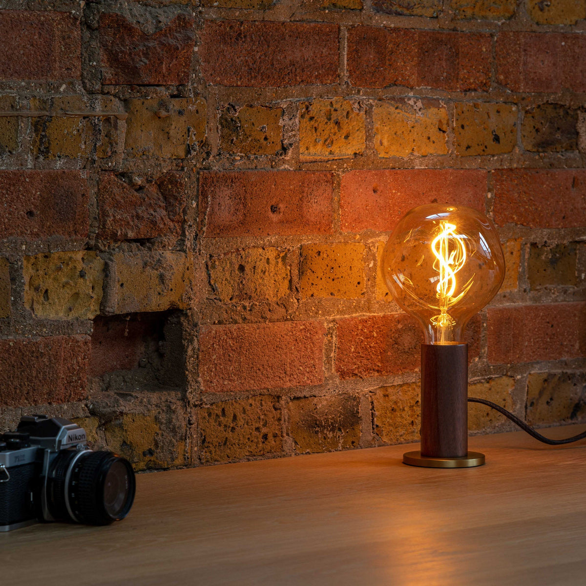 Knuckle Table Lamp in Oak | Oak, Walnut and Blackened, E27 Dimmable ...